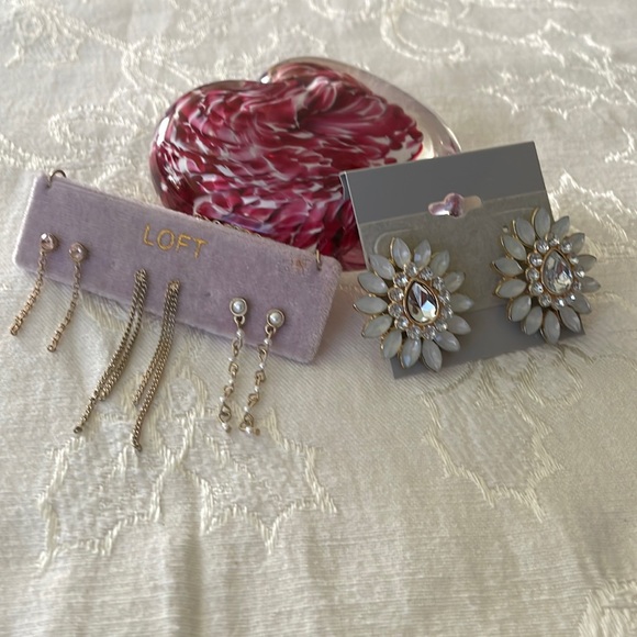 LOFT | Jewelry | New On Cards Pierced Earrings Loft Dangle And Floral ...